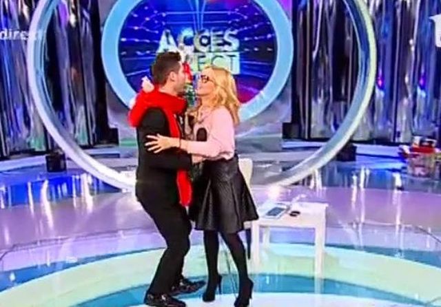 VIDEO / Simona Gherghe, surprinsă în direct: "Doamne, ce s-a întâmplat?" | Spynews.ro